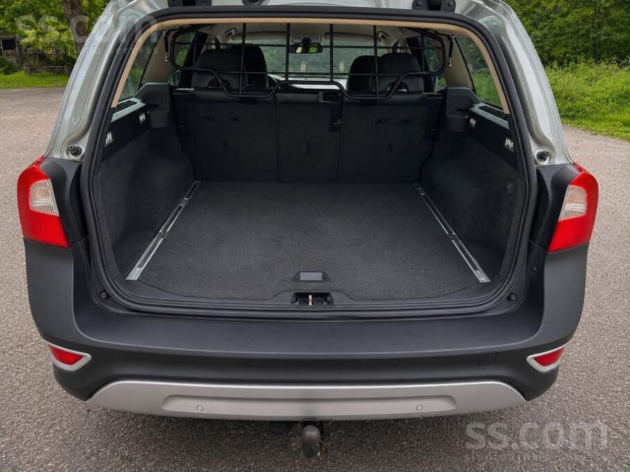 Brūns Volvo XC70 2008 Daugavpils, ar dzinēja tilpumu 2.40 L un nobraukumu 0 tūkst. km par 5490 €, foto 6 vietnē AUTOMOTO.COM.LV