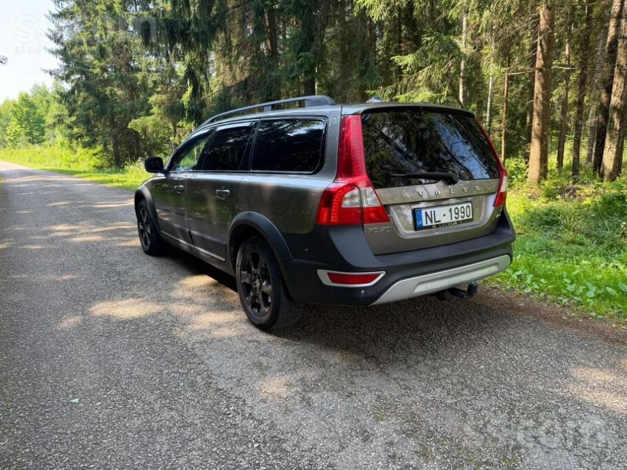 Brūns Volvo XC70 2008 Valmiera, ar dzinēja tilpumu 2.40 L un nobraukumu 342 tūkst. km par 6000 €, foto 6 vietnē AUTOMOTO.COM.LV