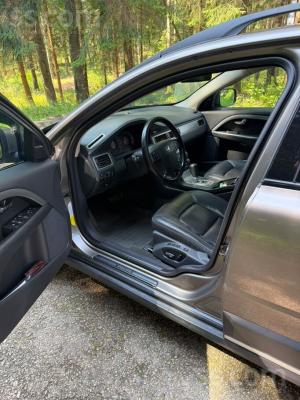 Brūns Volvo XC70 2008 Valmiera, ar dzinēja tilpumu 2.40 L un nobraukumu 342 tūkst. km par 6000 €, foto 10 vietnē AUTOMOTO.COM.LV