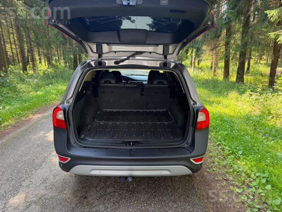 Brūns Volvo XC70 2008 Valmiera, ar dzinēja tilpumu 2.40 L un nobraukumu 342 tūkst. km par 6000 €, foto 12 vietnē AUTOMOTO.COM.LV