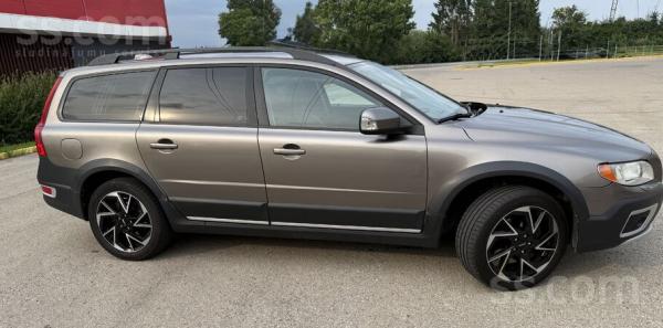 Brūns Volvo XC70 2008 Rīga, ar dzinēja tilpumu 2.40 L un nobraukumu 472 tūkst. km par 5750 €, foto 4 vietnē AUTOMOTO.COM.LV