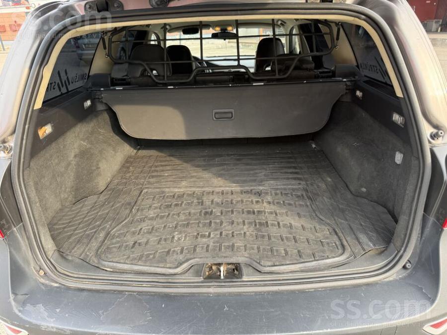 Brūns Volvo XC70 2008 Rīga, ar dzinēja tilpumu 2.40 L un nobraukumu 472 tūkst. km par 5750 €, foto 8 vietnē AUTOMOTO.COM.LV