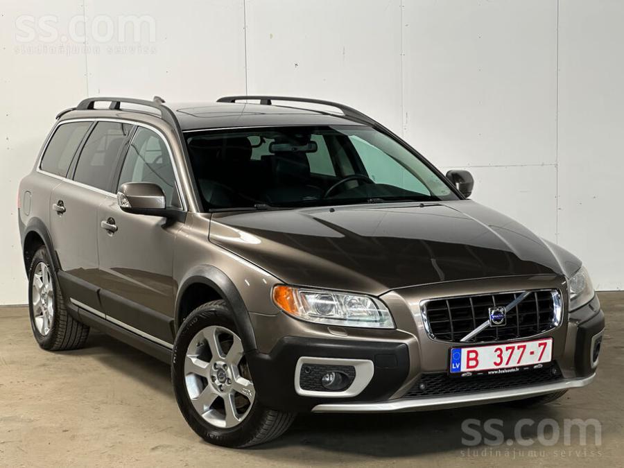 Brown Volvo XC70 2008 in Jurmala, with an engine capacity of 2.40 L and mileage of 305 thousand km for 7650 €, photo 4 on AUTOMOTO.COM.LV
