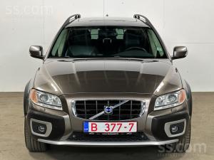Brown Volvo XC70 2008 in Jurmala, with an engine capacity of 2.40 L and mileage of 305 thousand km for 7650 €, photo 6 on AUTOMOTO.COM.LV