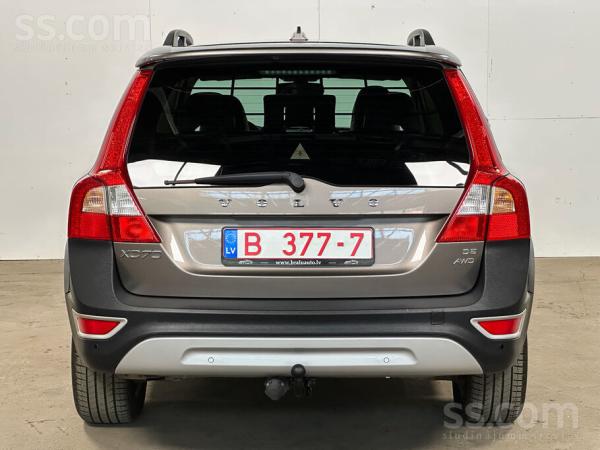 Brūns Volvo XC70 2008 Jūrmala, ar dzinēja tilpumu 2.40 L un nobraukumu 305 tūkst. km par 7650 €, foto 10 vietnē AUTOMOTO.COM.LV