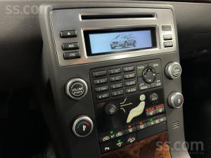 Brown Volvo XC70 2008 in Jurmala, with an engine capacity of 2.40 L and mileage of 305 thousand km for 7650 €, photo 23 on AUTOMOTO.COM.LV