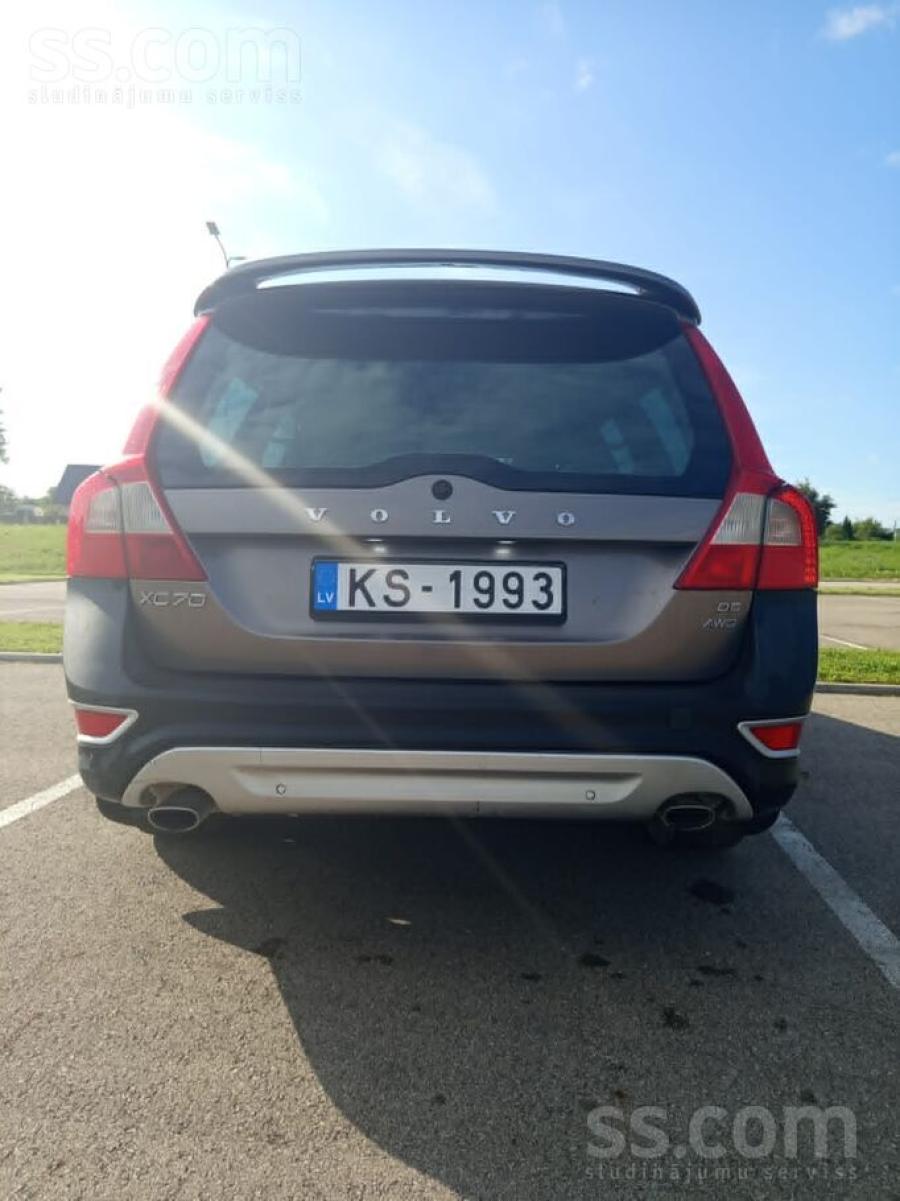 Brūns Volvo XC70 2008 Balvi, ar dzinēja tilpumu 2.40 L un nobraukumu 513 tūkst. km par 3700 €, foto 4 vietnē AUTOMOTO.COM.LV