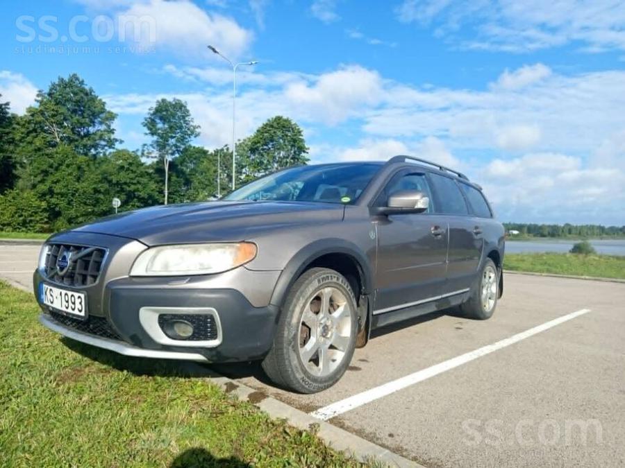 Brūns Volvo XC70 2008 Balvi, ar dzinēja tilpumu 2.40 L un nobraukumu 513 tūkst. km par 3700 €, foto 7 vietnē AUTOMOTO.COM.LV