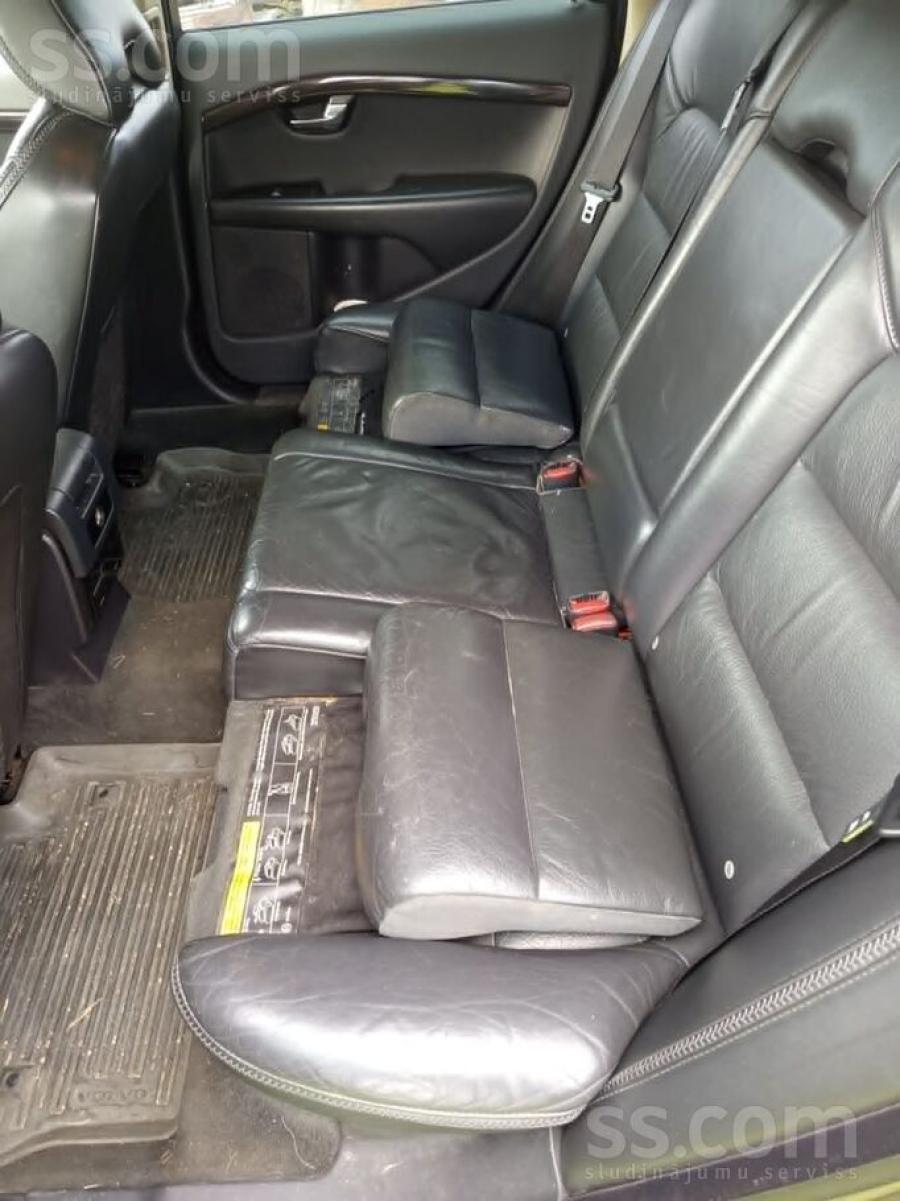 Brūns Volvo XC70 2008 Balvi, ar dzinēja tilpumu 2.40 L un nobraukumu 513 tūkst. km par 3700 €, foto 14 vietnē AUTOMOTO.COM.LV