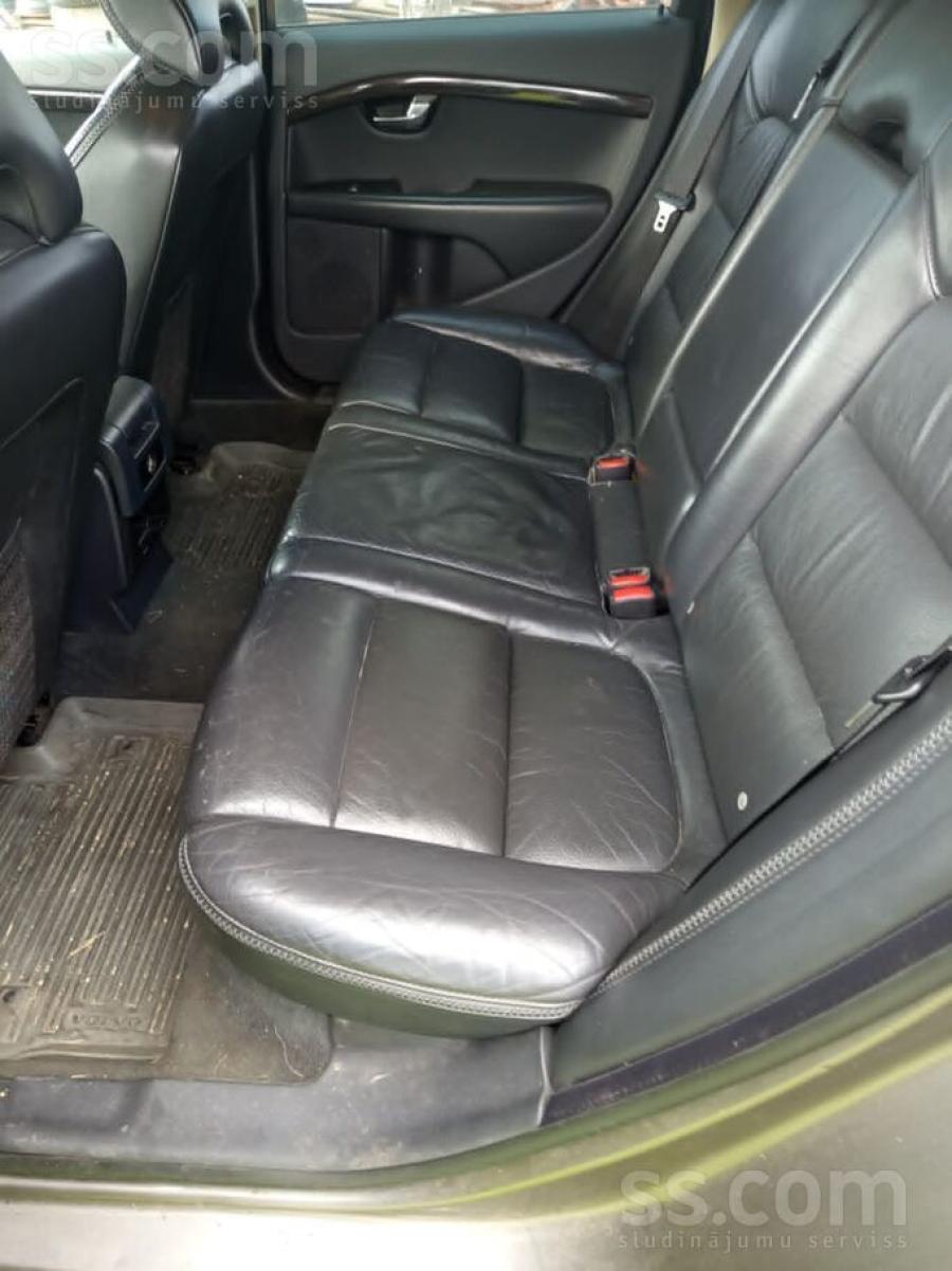 Brūns Volvo XC70 2008 Balvi, ar dzinēja tilpumu 2.40 L un nobraukumu 513 tūkst. km par 3700 €, foto 15 vietnē AUTOMOTO.COM.LV