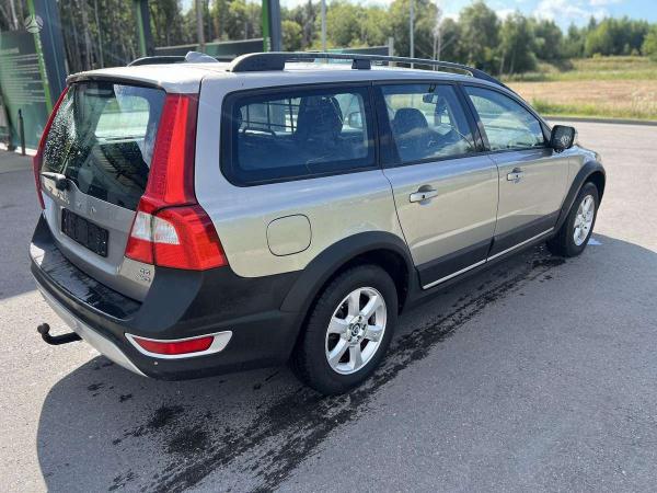 Brūns Volvo XC70 2008 Utena, ar dzinēja tilpumu 2.40 L un nobraukumu 270 tūkst. km par 5600 €, foto 6 vietnē AUTOMOTO.COM.LV
