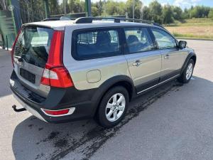 Brown Volvo XC70 2008 in Utena, with an engine capacity of 2.40 L and mileage of 270 thousand km for 5600 €, photo 7 on AUTOMOTO.COM.LV