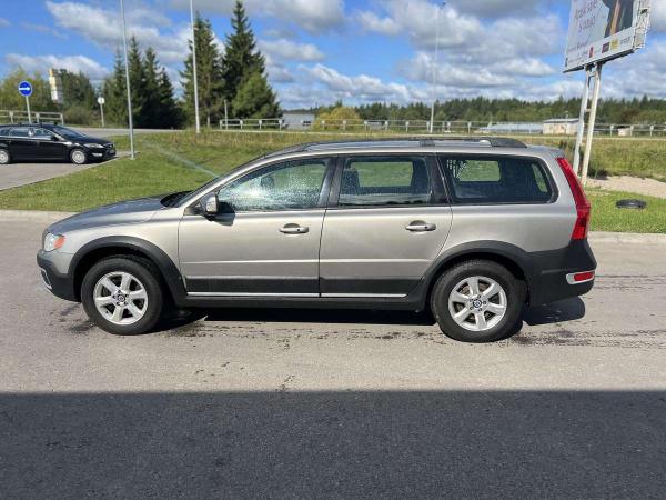 Brūns Volvo XC70 2008 Utena, ar dzinēja tilpumu 2.40 L un nobraukumu 270 tūkst. km par 5600 €, foto 7 vietnē AUTOMOTO.COM.LV