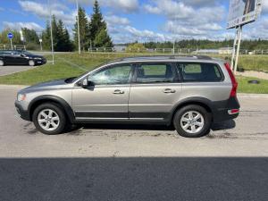 Brown Volvo XC70 2008 in Utena, with an engine capacity of 2.40 L and mileage of 270 thousand km for 5600 €, photo 8 on AUTOMOTO.COM.LV
