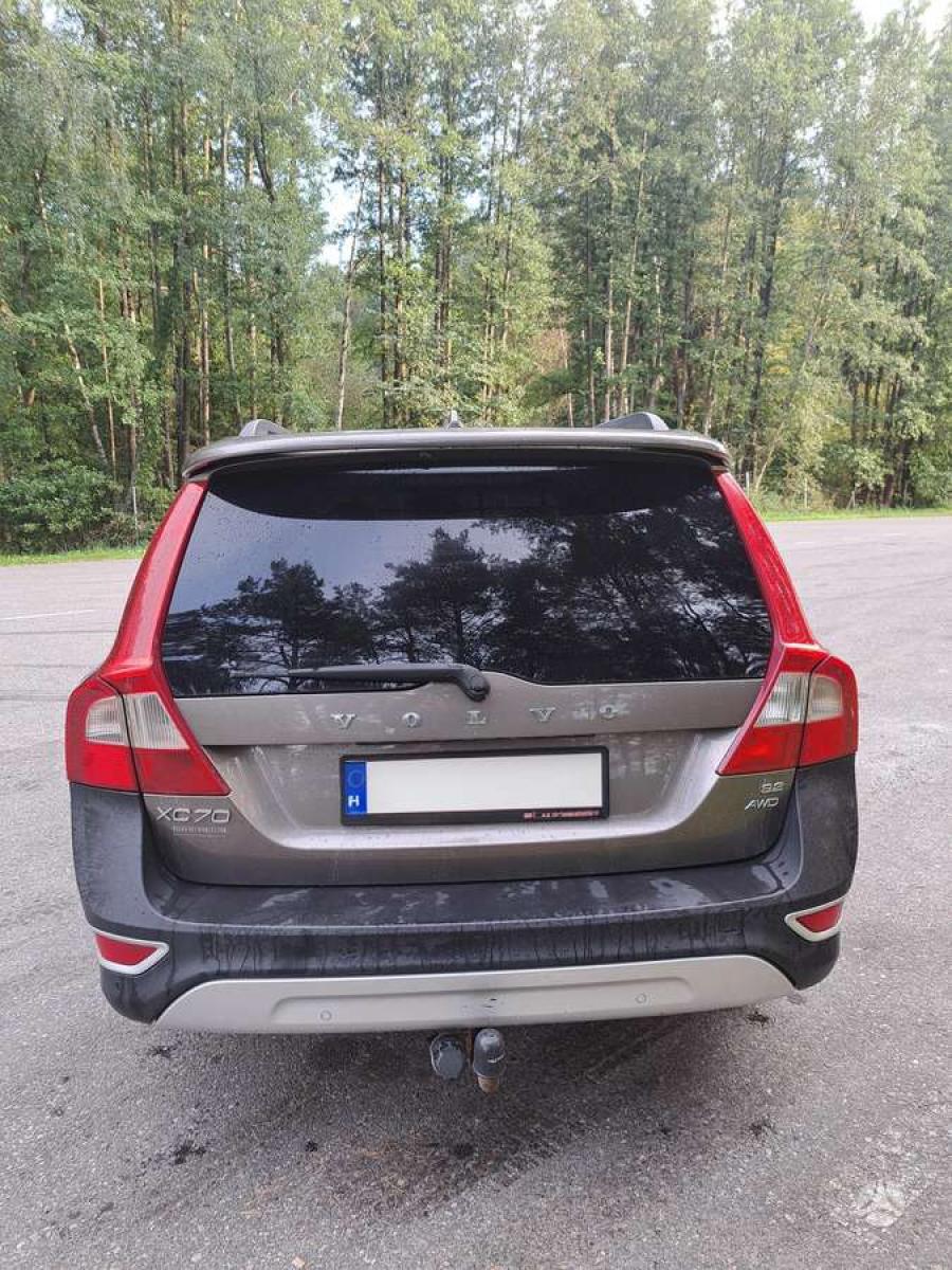 Brūns Volvo XC70 2008 Ukmergė, ar dzinēja tilpumu 3.20 L un nobraukumu 214 tūkst. km par 5499 €, foto 10 vietnē AUTOMOTO.COM.LV