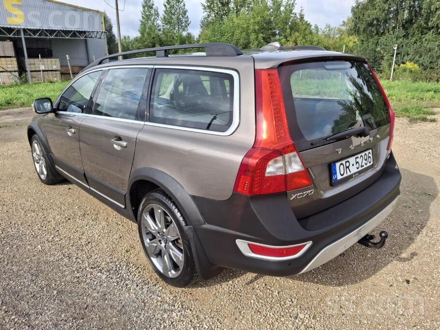 Brūns Volvo XC70 2008 Rīga, ar dzinēja tilpumu 2.40 L un nobraukumu 0 tūkst. km par 6695 €, foto 4 vietnē AUTOMOTO.COM.LV