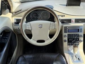 Brown Volvo XC70 2008 in Riga, with an engine capacity of 2.40 L and mileage of 440 thousand km for 3500 €, photo 5 on AUTOMOTO.COM.LV