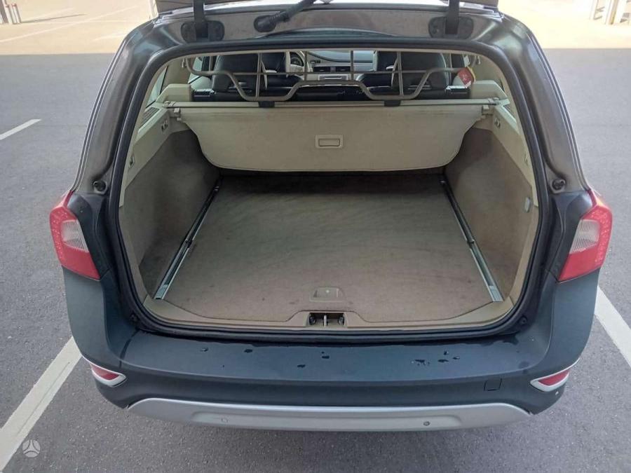 Brūns Volvo XC70 2008 Viļņa, ar dzinēja tilpumu 2.40 L un nobraukumu 326 tūkst. km par 5500 €, foto 8 vietnē AUTOMOTO.COM.LV