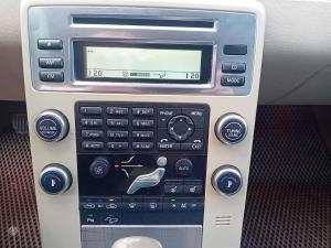 Brūns Volvo XC70 2008 Viļņa, ar dzinēja tilpumu 2.40 L un nobraukumu 326 tūkst. km par 5500 €, foto 12 vietnē AUTOMOTO.COM.LV
