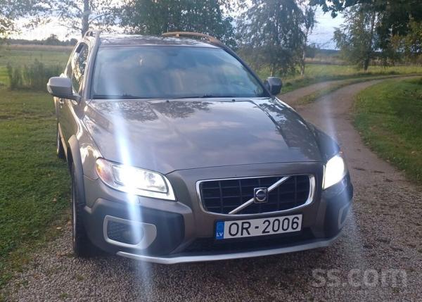 Brūns Volvo XC70 2008 Balvi, ar dzinēja tilpumu 2.40 L un nobraukumu 390 tūkst. km par 4850 €, foto 6 vietnē AUTOMOTO.COM.LV