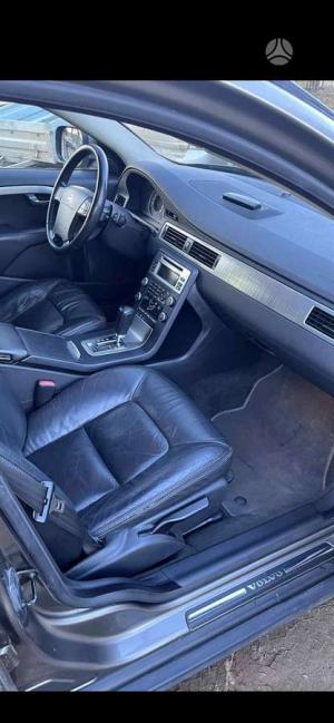 Brūns Volvo XC70 2008 Šalčininkai, ar dzinēja tilpumu 2.40 L un nobraukumu 330 tūkst. km par 5800 €, foto 11 vietnē AUTOMOTO.COM.LV