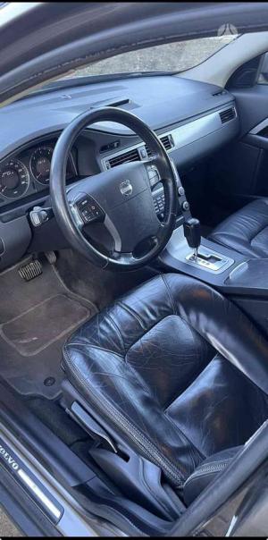 Brūns Volvo XC70 2008 Šalčininkai, ar dzinēja tilpumu 2.40 L un nobraukumu 330 tūkst. km par 5800 €, foto 13 vietnē AUTOMOTO.COM.LV