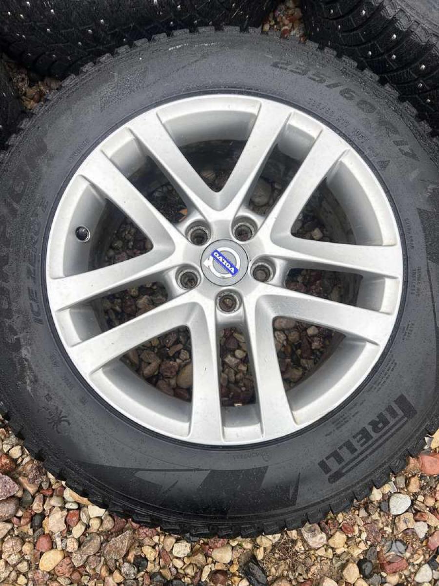 Brūns Volvo XC70 2008 Šalčininkai, ar dzinēja tilpumu 2.40 L un nobraukumu 330 tūkst. km par 5800 €, foto 20 vietnē AUTOMOTO.COM.LV