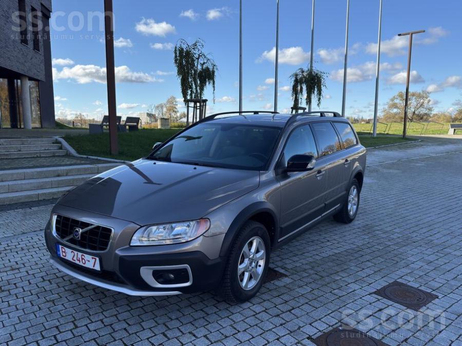 Brown Volvo XC70 2008 in Rezekne, with an engine capacity of 2.40 L and mileage of 0 thousand km for 6500 €, photo 1 on AUTOMOTO.COM.LV