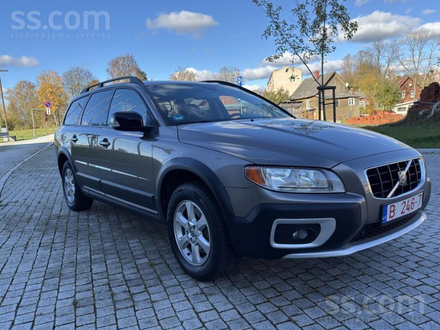 Brown Volvo XC70 2008 in Rezekne, with an engine capacity of 2.40 L and mileage of 0 thousand km for 6500 €, photo 4 on AUTOMOTO.COM.LV