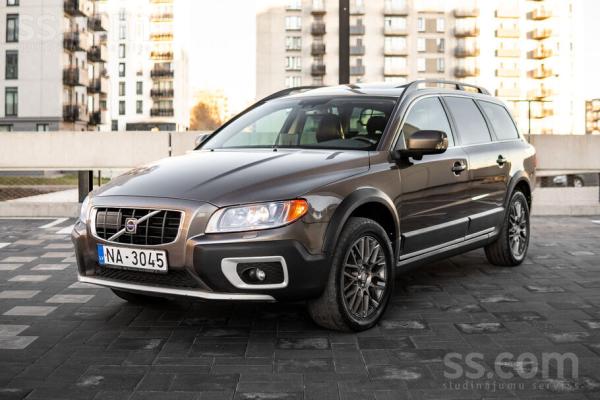 Brūns Volvo XC70 2009 Rīga, ar dzinēja tilpumu 2.40 L un nobraukumu 350 tūkst. km par 5690 €, foto 1 vietnē AUTOMOTO.COM.LV