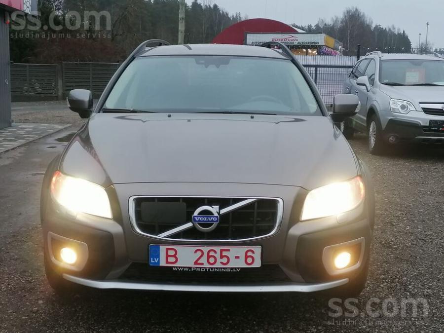Brūns Volvo XC70 2009 Valmiera, ar dzinēja tilpumu 2.40 L un nobraukumu 323 tūkst. km par 6650 €, foto 3 vietnē AUTOMOTO.COM.LV