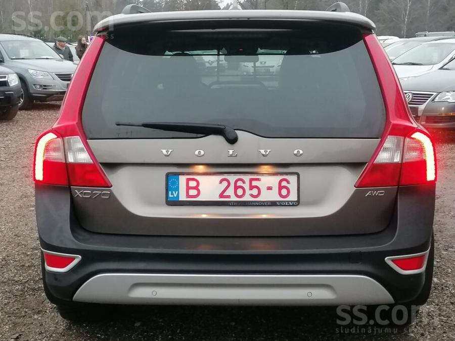 Brūns Volvo XC70 2009 Valmiera, ar dzinēja tilpumu 2.40 L un nobraukumu 323 tūkst. km par 6650 €, foto 6 vietnē AUTOMOTO.COM.LV
