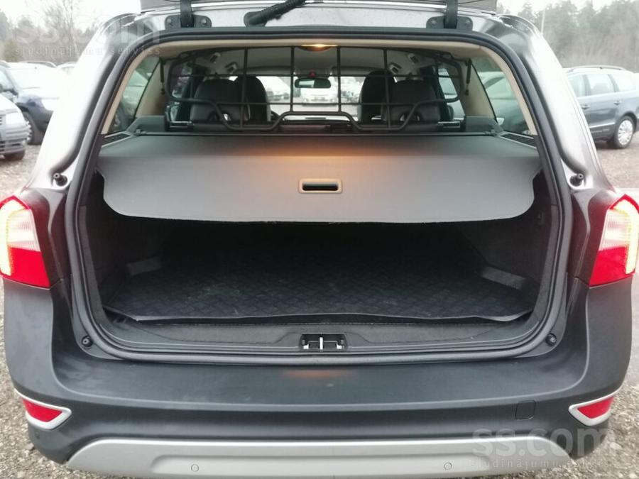 Brūns Volvo XC70 2009 Valmiera, ar dzinēja tilpumu 2.40 L un nobraukumu 323 tūkst. km par 6650 €, foto 8 vietnē AUTOMOTO.COM.LV