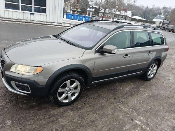 Brūns Volvo XC70 2009 Prienai, ar dzinēja tilpumu 2.40 L un nobraukumu 350 tūkst. km par 4650 €, foto 1 vietnē AUTOMOTO.COM.LV