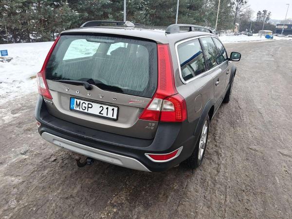 Brūns Volvo XC70 2009 Prienai, ar dzinēja tilpumu 2.40 L un nobraukumu 350 tūkst. km par 4650 €, foto 5 vietnē AUTOMOTO.COM.LV