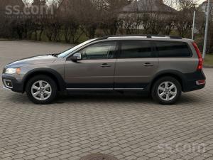Brūns Volvo XC70 2009 Dobele, ar dzinēja tilpumu 2.40 L un nobraukumu 326 tūkst. km par 6500 €, foto 5 vietnē AUTOMOTO.COM.LV