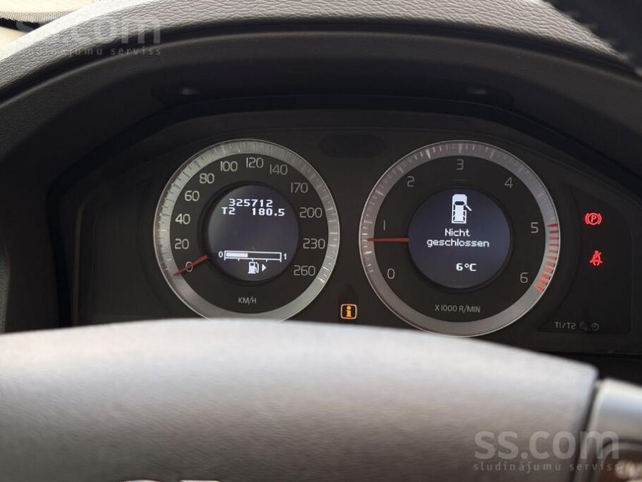 Brūns Volvo XC70 2009 Dobele, ar dzinēja tilpumu 2.40 L un nobraukumu 326 tūkst. km par 6500 €, foto 9 vietnē AUTOMOTO.COM.LV