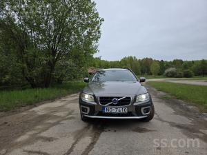 Brūns Volvo XC70 2009 Tukums, ar dzinēja tilpumu 2.40 L un nobraukumu 305 tūkst. km par 6000 €, foto 9 vietnē AUTOMOTO.COM.LV