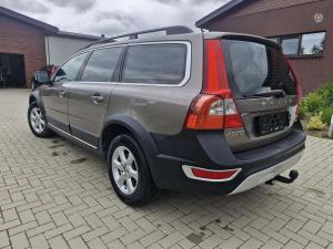 Brown Volvo XC70 2009 in Vilnius, with an engine capacity of 2.40 L and mileage of 281 thousand km for 6950 €, photo 3 on AUTOMOTO.COM.LV