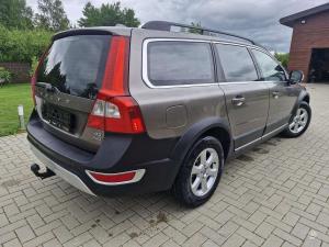 Brown Volvo XC70 2009 in Vilnius, with an engine capacity of 2.40 L and mileage of 281 thousand km for 6950 €, photo 5 on AUTOMOTO.COM.LV