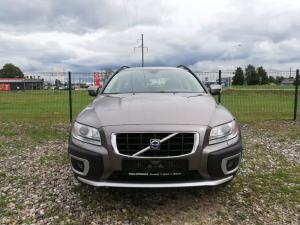 Brown Volvo XC70 2009 in Saldus, with an engine capacity of 2.40 L and mileage of 261 thousand km for 7900 €, photo 6 on AUTOMOTO.COM.LV