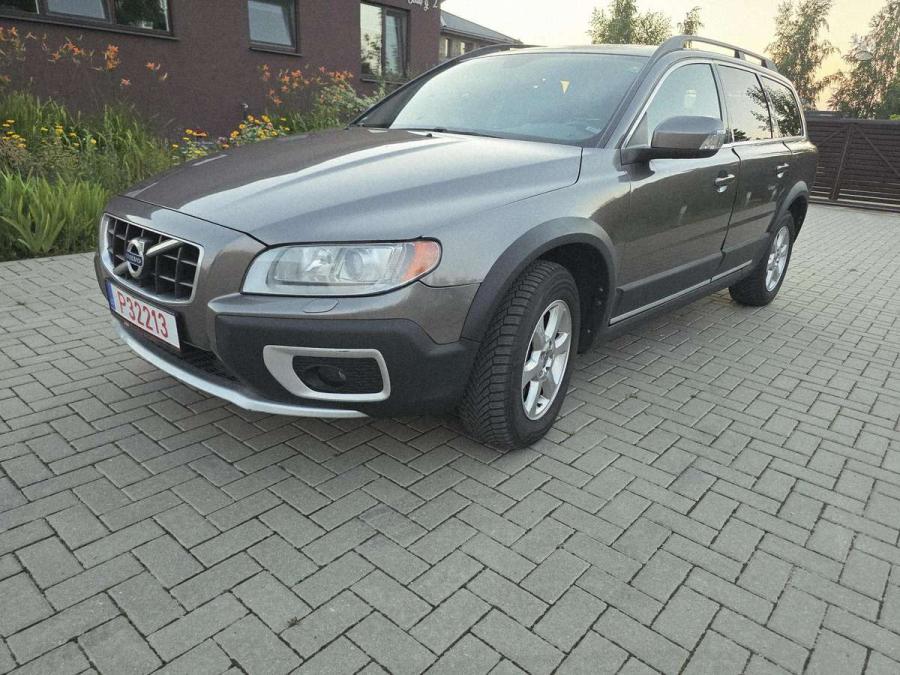 Brūns Volvo XC70 2009 Viļņa, ar dzinēja tilpumu 2.40 L un nobraukumu 356 tūkst. km par 6500 €, foto 4 vietnē AUTOMOTO.COM.LV