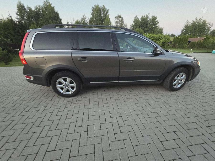 Brūns Volvo XC70 2009 Viļņa, ar dzinēja tilpumu 2.40 L un nobraukumu 356 tūkst. km par 6500 €, foto 8 vietnē AUTOMOTO.COM.LV