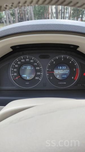 Brown Volvo XC70 2009 in Jurmala, with an engine capacity of 2.40 L and mileage of 355 thousand km for 4900 €, photo 13 on AUTOMOTO.COM.LV