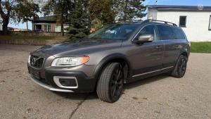 Brown Volvo XC70 2009 in Ukmerge, with an engine capacity of 2.40 L and mileage of 322 thousand km for 5550 €, photo  on AUTOMOTO.COM.LV