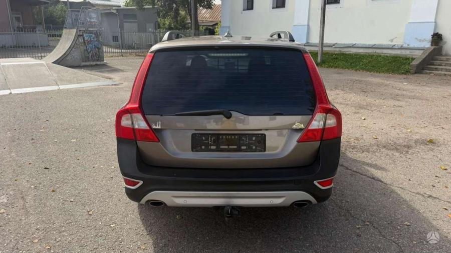 Brūns Volvo XC70 2009 Ukmergė, ar dzinēja tilpumu 2.40 L un nobraukumu 322 tūkst. km par 5550 €, foto 11 vietnē AUTOMOTO.COM.LV