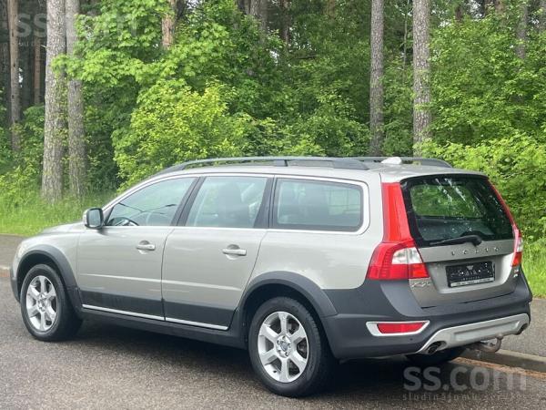 Brūns Volvo XC70 2010 Valmiera, ar dzinēja tilpumu 2.40 L un nobraukumu 0 tūkst. km par 9900 €, foto 4 vietnē AUTOMOTO.COM.LV