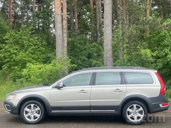 Brūns Volvo XC70 2010 Valmiera, ar dzinēja tilpumu 2.40 L un nobraukumu 0 tūkst. km par 9900 €, foto 5 vietnē AUTOMOTO.COM.LV
