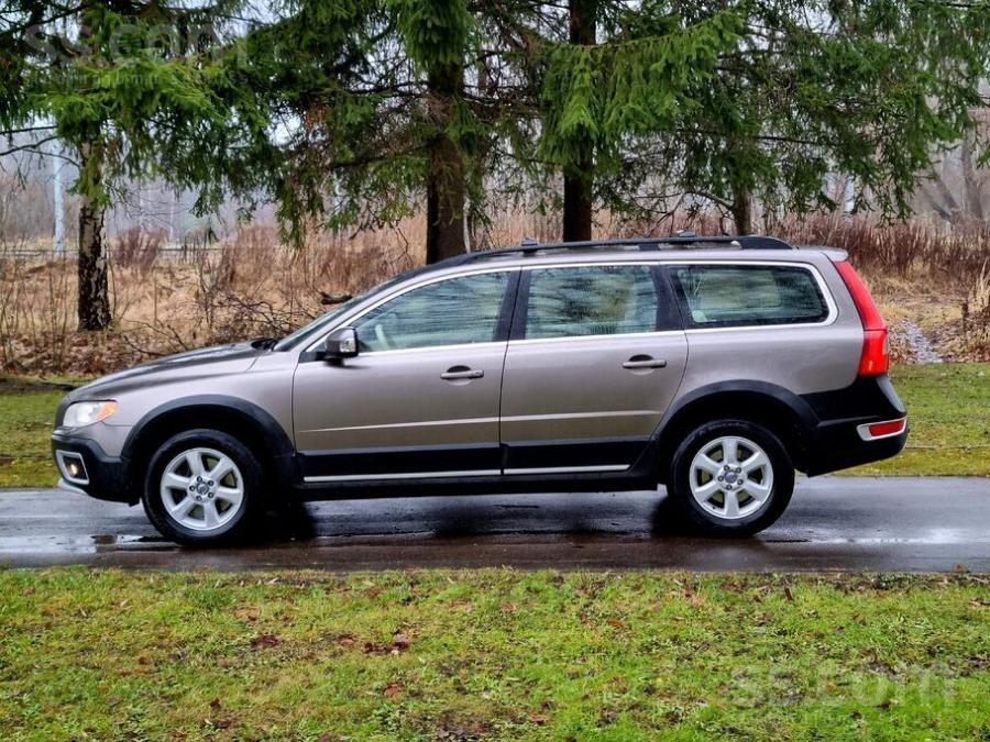Brūns Volvo XC70 2010 Rīga, ar dzinēja tilpumu 2.40 L un nobraukumu 350 tūkst. km par 6350 €, foto 2 vietnē AUTOMOTO.COM.LV