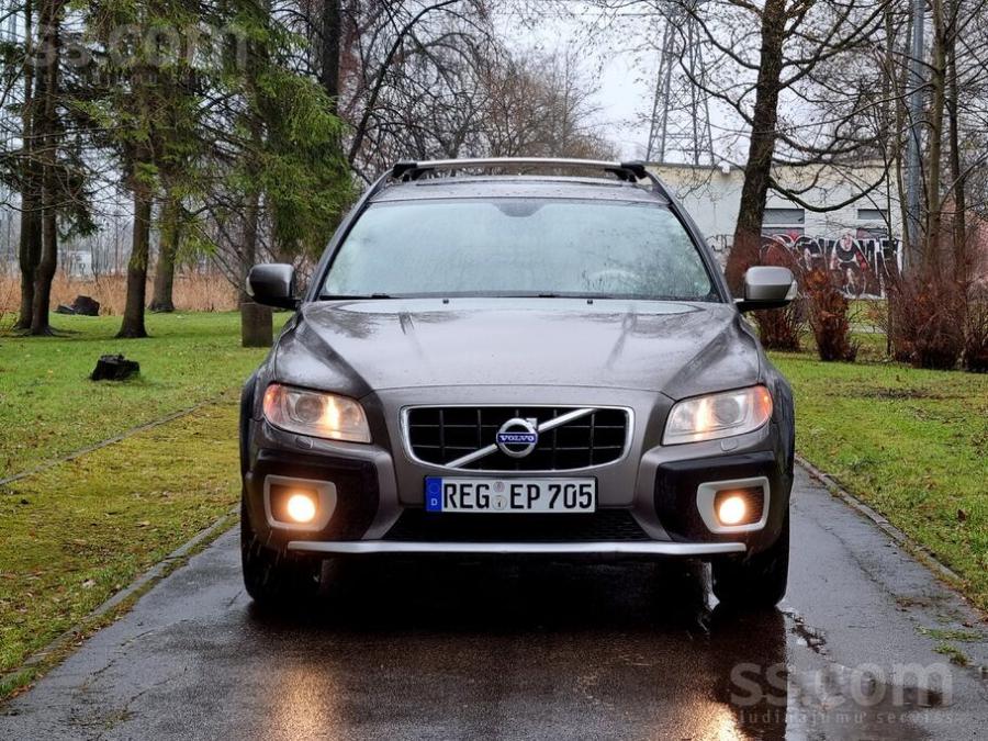 Brūns Volvo XC70 2010 Rīga, ar dzinēja tilpumu 2.40 L un nobraukumu 350 tūkst. km par 6350 €, foto 11 vietnē AUTOMOTO.COM.LV